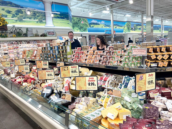 New Middletown Saker ShopRite Opens in Kings Commons - Two River Times
